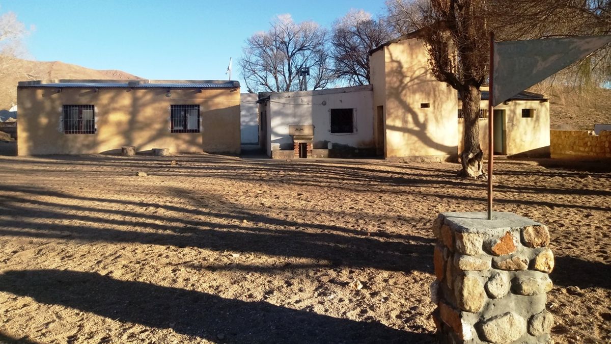 Supervisan el funcionamiento de comedores escolares en Abralaite