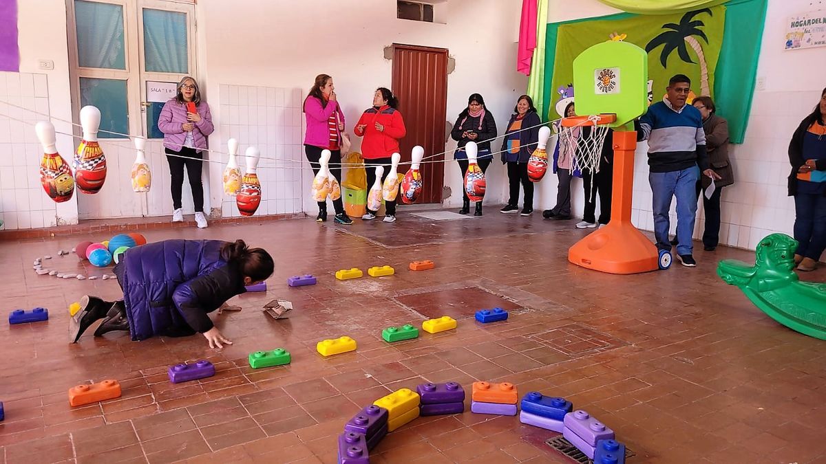 Taller Juguemos con escenarios lúdicos a personal de los CDI